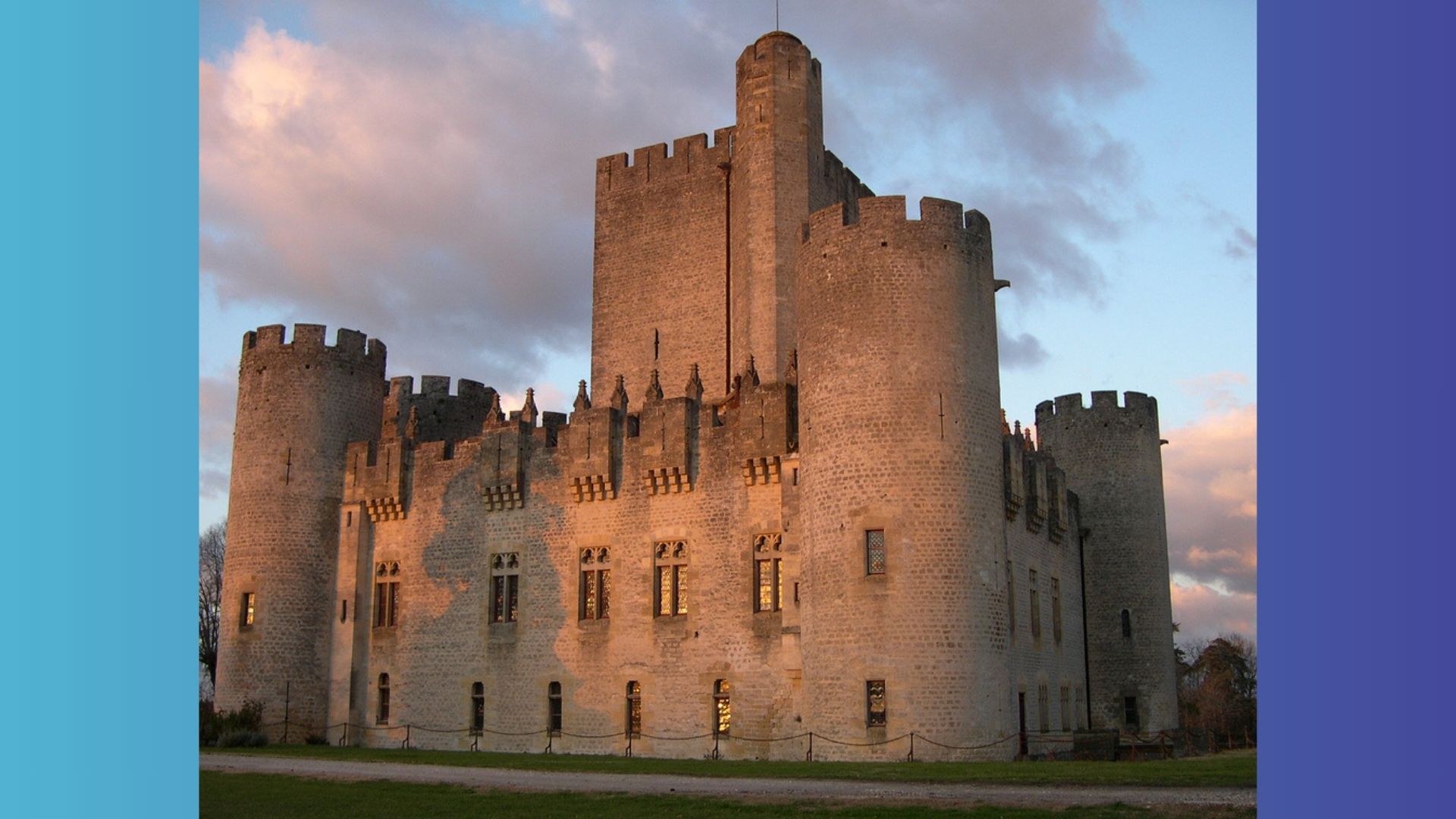 Château de Roquetaillade : 700 ans appartenant à la même famille ...